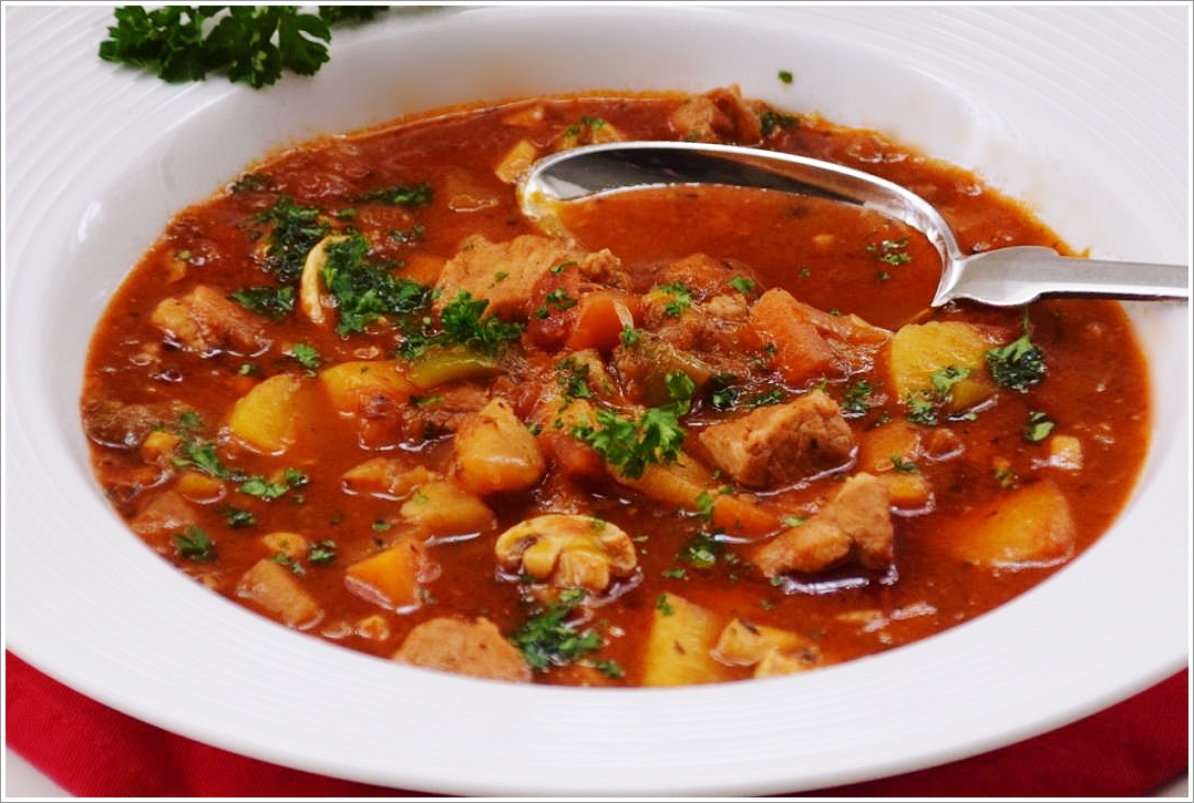 Classic Irish Pork Stew / Schweinefleischeintopf