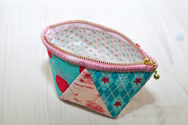 Triangle Patch Purse ~ DIY Tutorial Ideas!