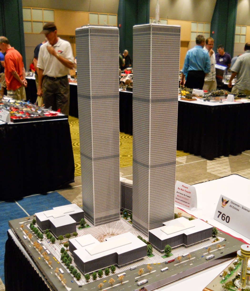 Scale Model Soup: Christmas in August