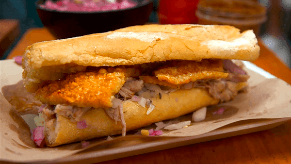 Lechón al horno, “comida de reyes” en Yucatán 🐷📹