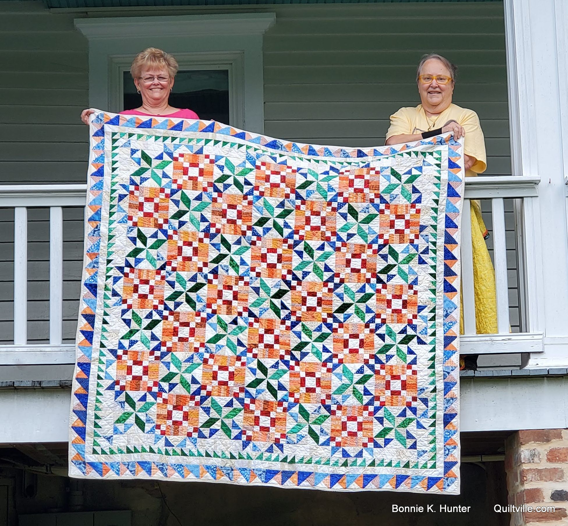 Quiltville's Quips & Snips!!: Quilts Over the Porch Rail! *Join Us!*