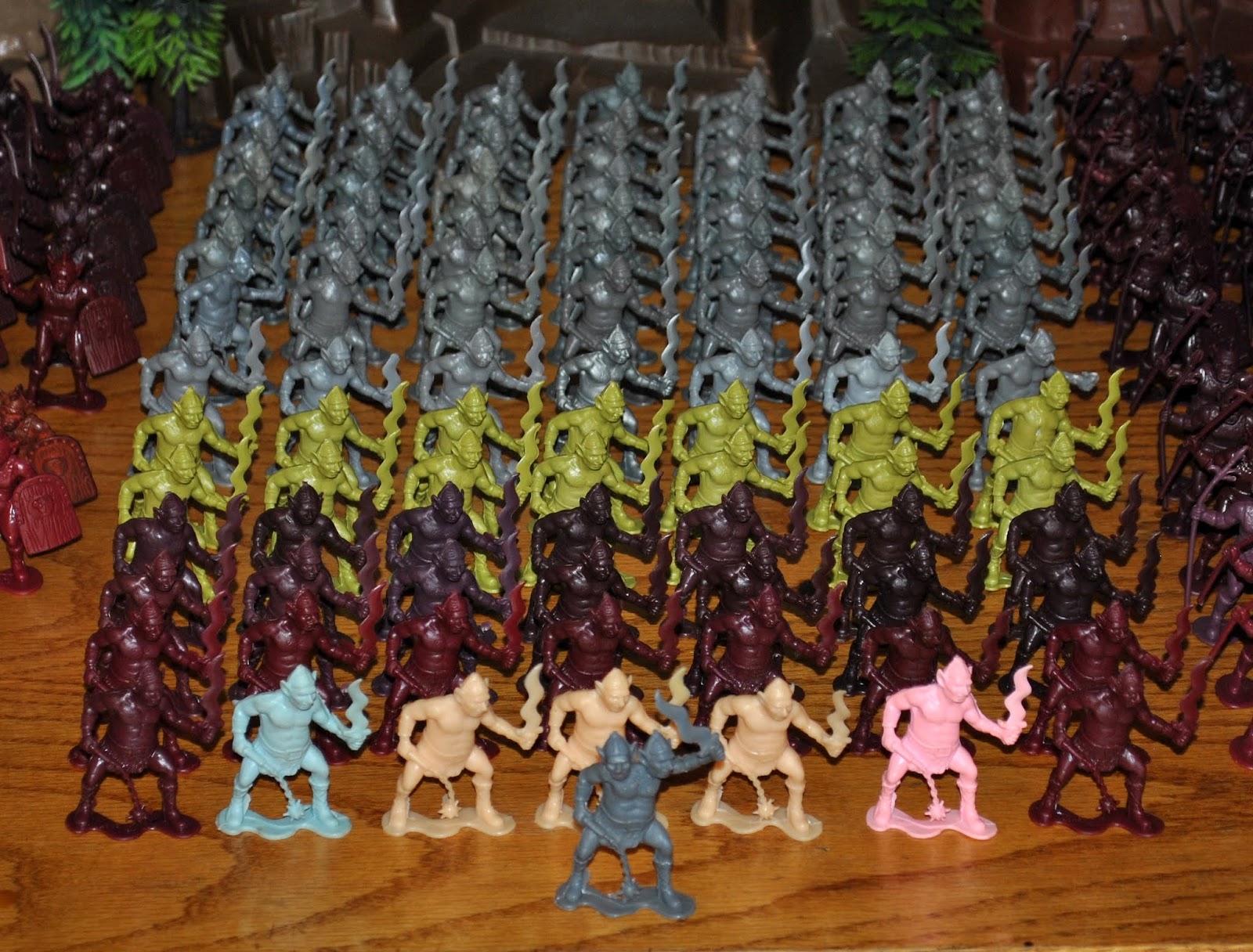 Fantasy Toy Soldiers: Army of Orcs, Ogres, Goblins & Trolls