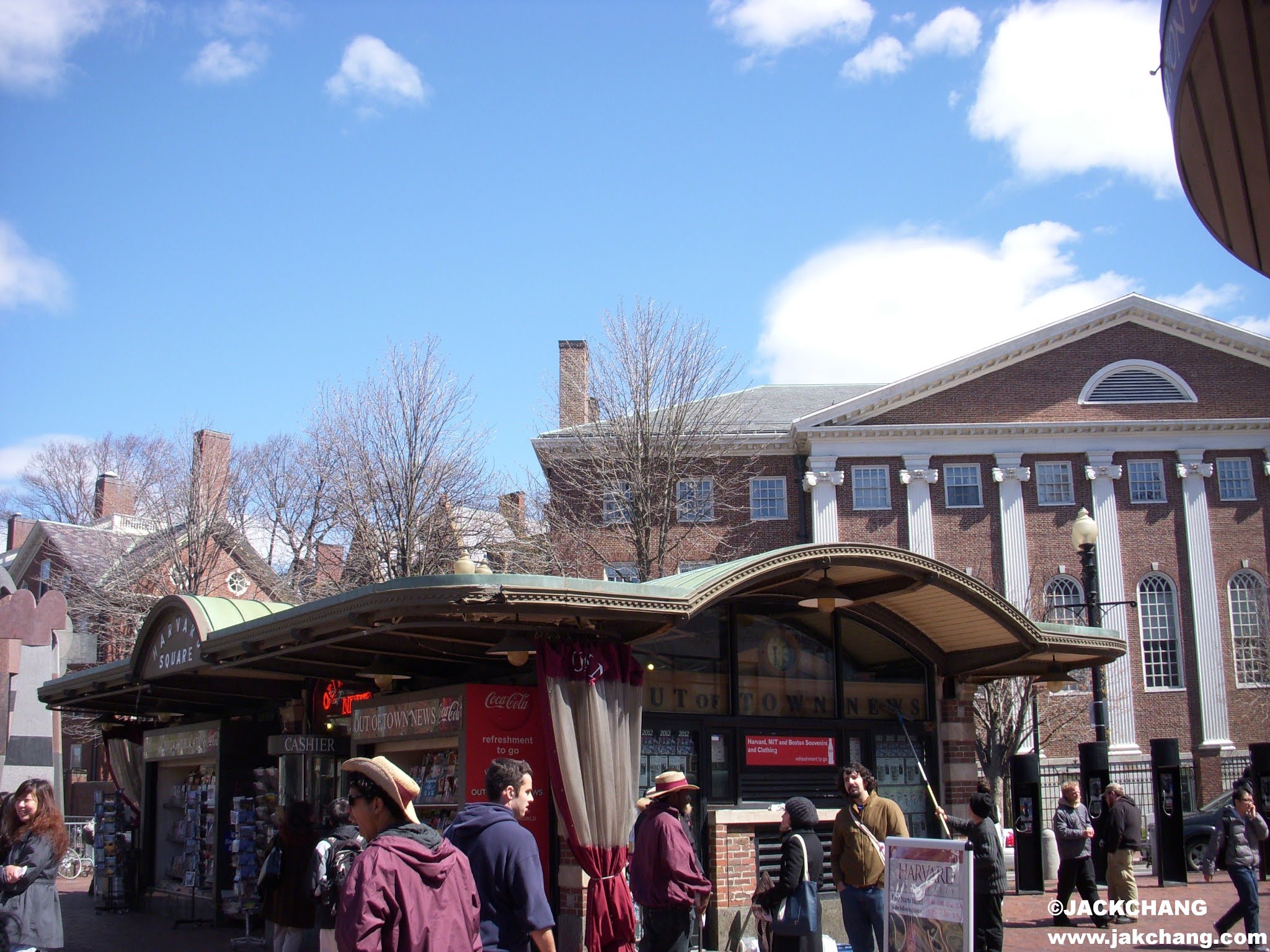 【美國波士頓】MBTA紅線哈佛地鐵站Harvard station,景點就是傳說中的哈佛大學。
