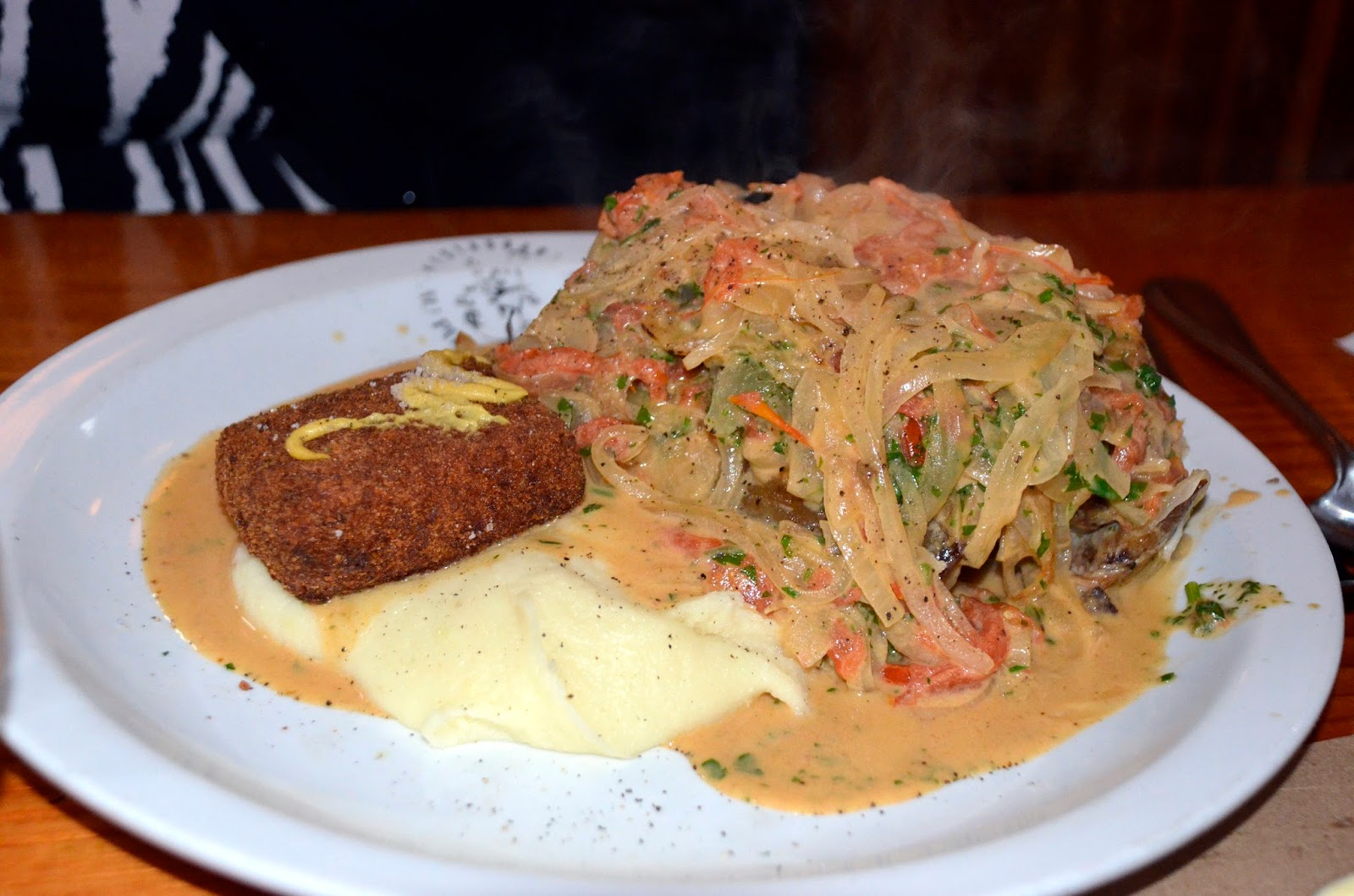 Tips Are Included!: Au Pied de Cochon