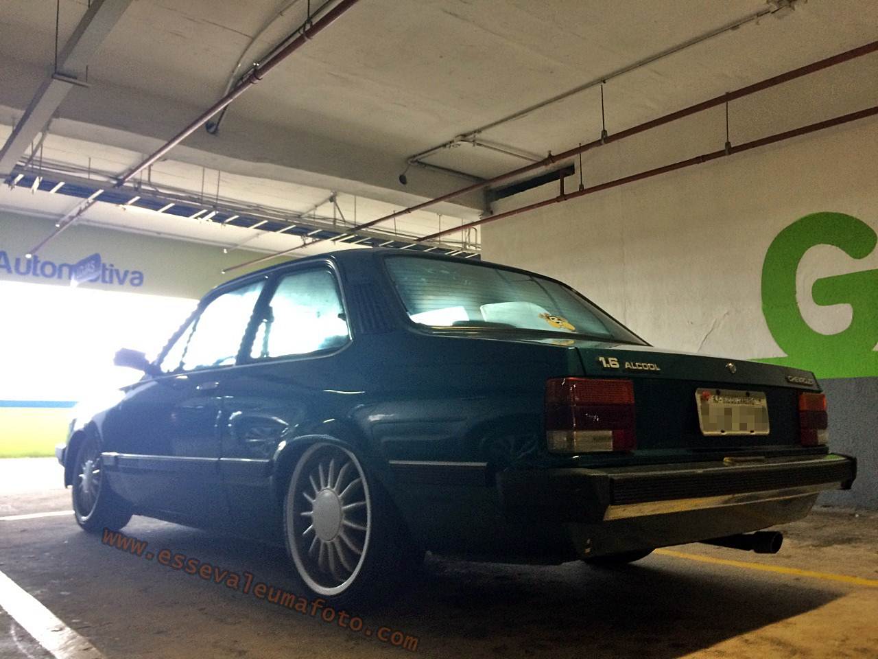 Registros Automotivos do Cotidiano: Chevrolet Chevette SL 1984