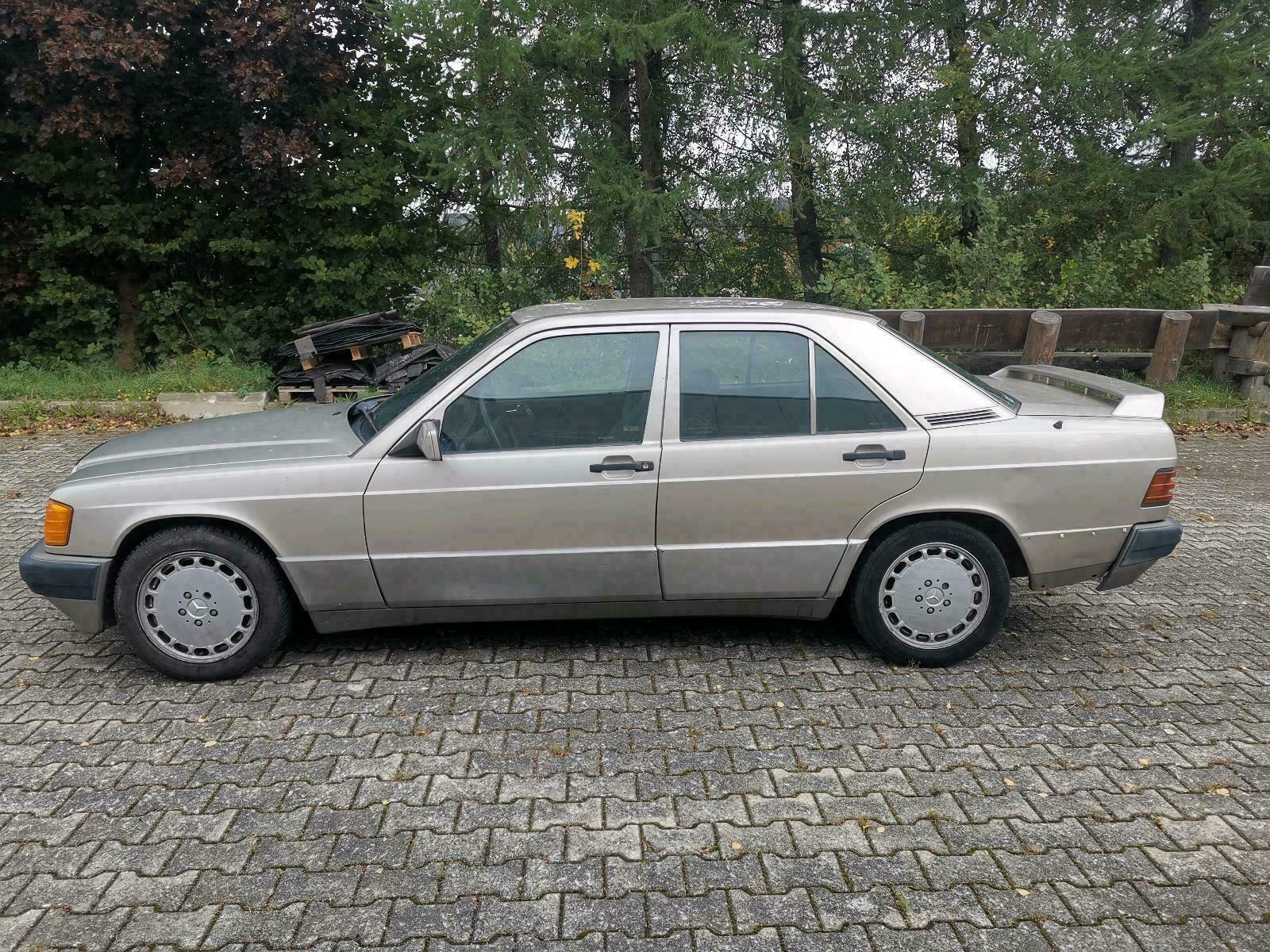 Mercedes-Benz W 201 190 D 2.5 Turbo Technische Daten