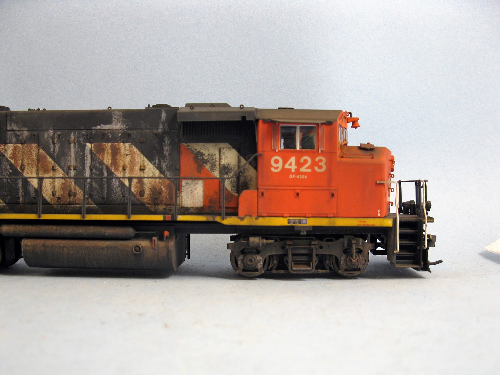 Hedley Junction: Atlas GP40-2W CN 9423 - Part 2