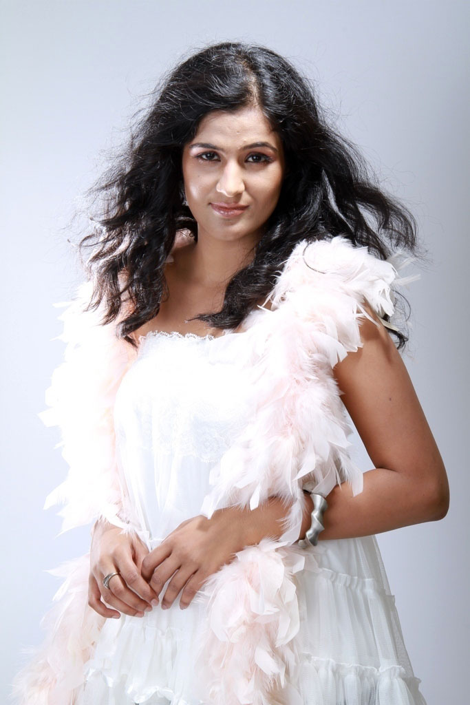 LATEST MOVIE MASALA: Johncy Johson Cute Photos Actress Gallery
