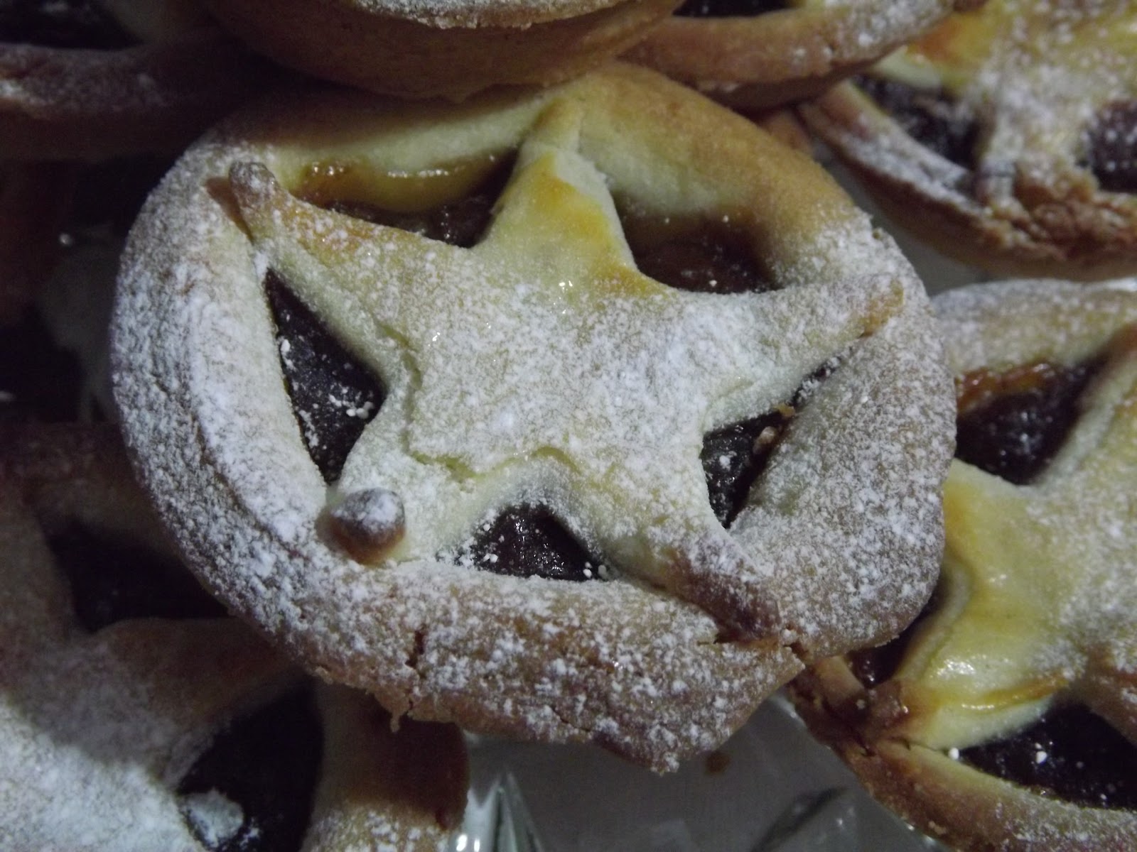 Starry-eyed Mince Pies