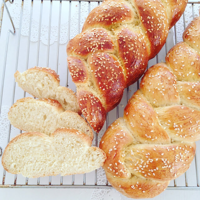 Merry Christmas Eve! | Plaited Challah Bread | Coconut Couture