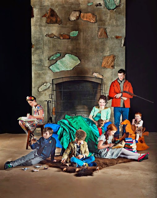 NieNie Dialogues: 2003-2017 Photos