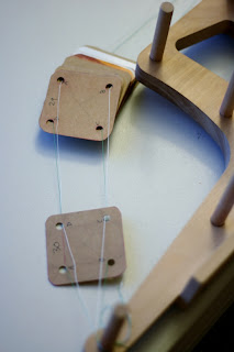 Weave-Away: Weave your own labels