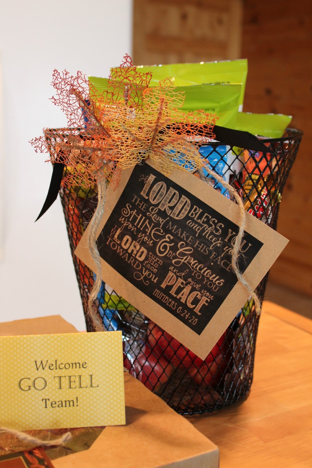Ramblings of a Southern Girl: Frugal Fall Hospitality Baskets