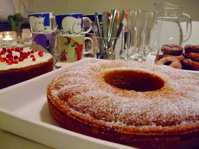 angenämt: JULAFTON OCH JULFIKA