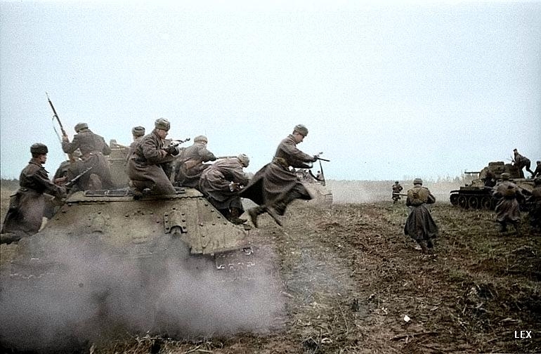odys-online: Rare Photos Of WW2 In Real Colour