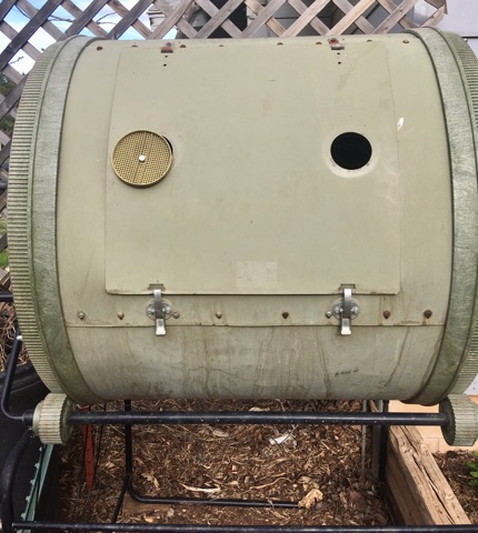 My Primitive Garden: Composting