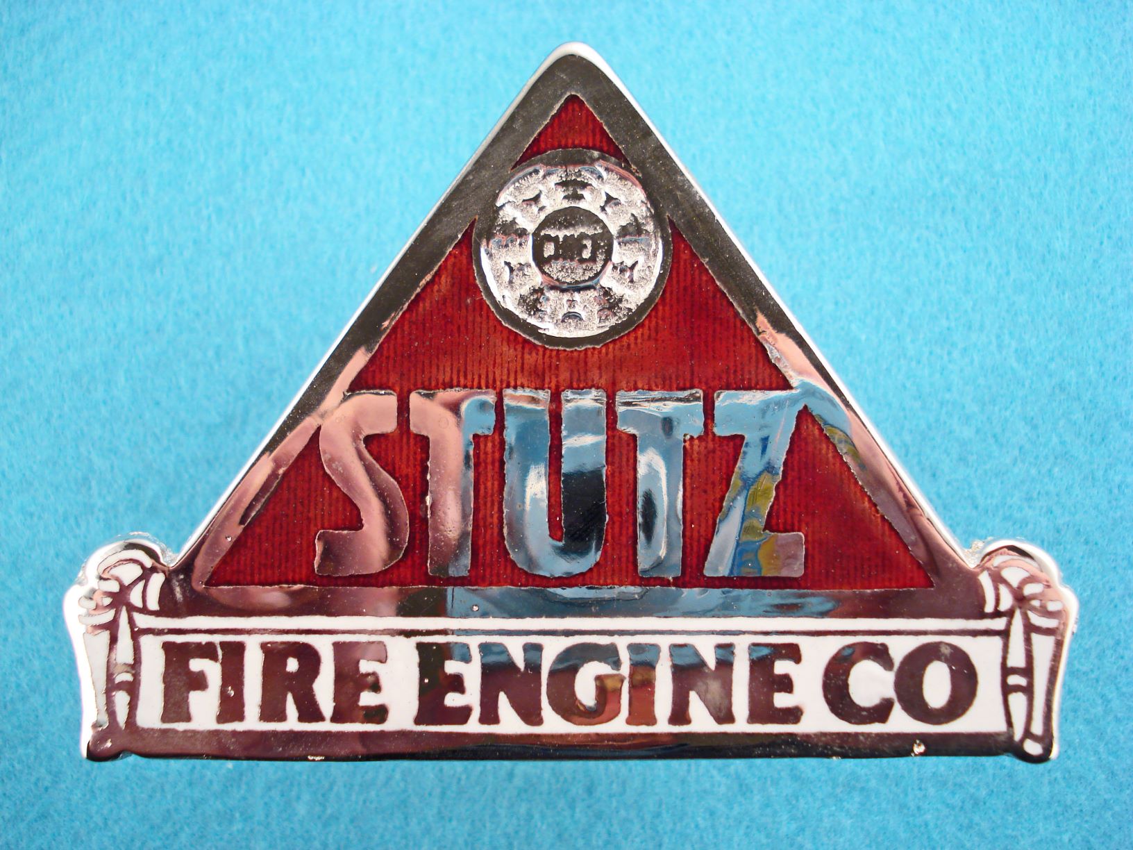 American Auto Emblems: STUTZ FIRE ENGINE