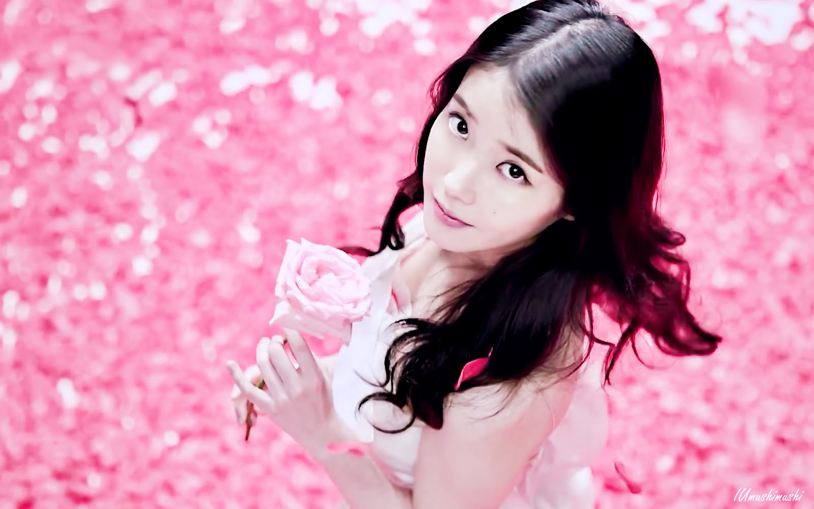 Five Things That Make IU The Most Beautiful Girl In The World