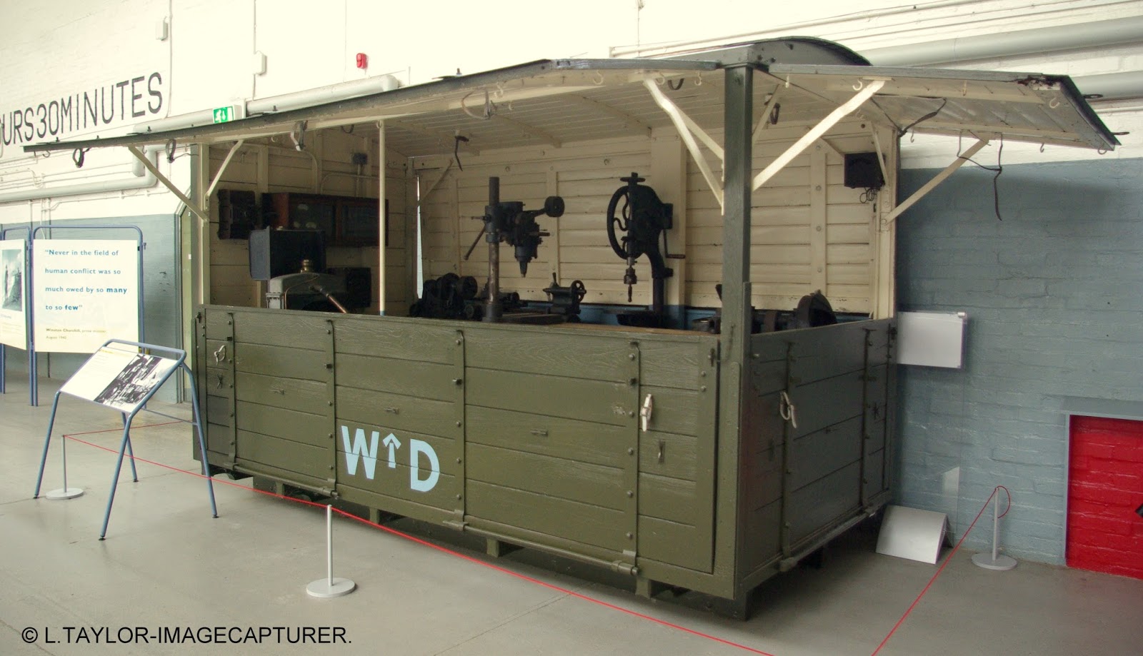 IMAGECAPTURER.: MILITARY EQUIPMENT.