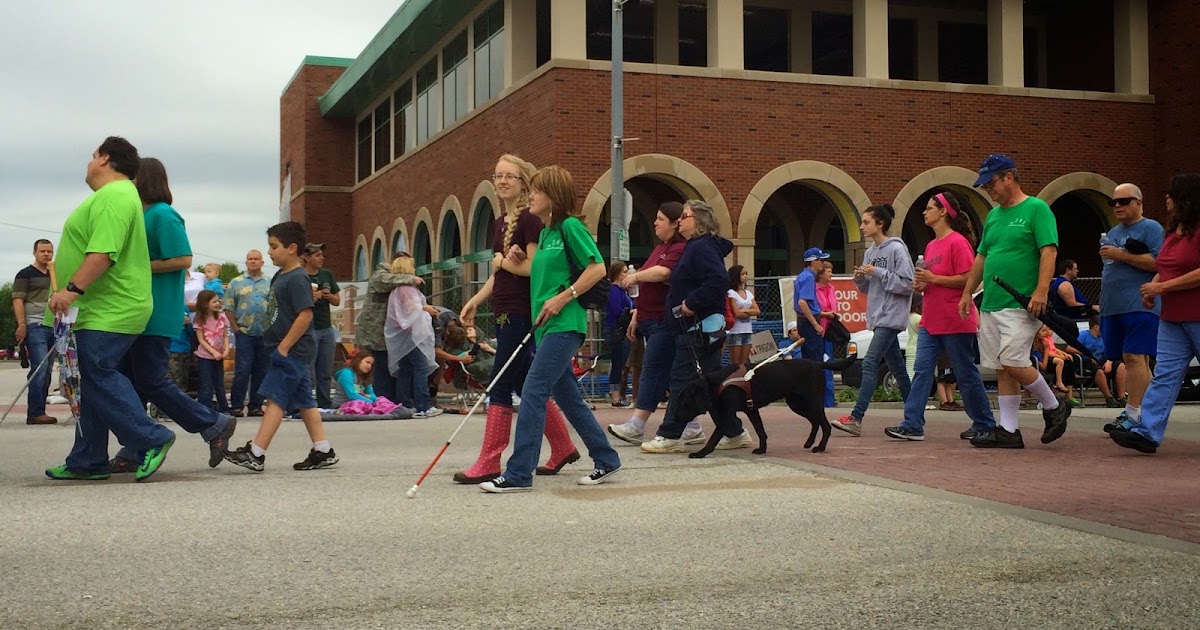 Tulsa Council of the Blind: Rooster Day Parade