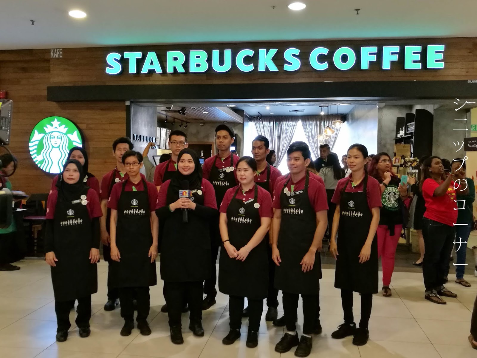 Starbucks Celebrates The World's 1st Signing Store - CANTUSLUPUS.COM