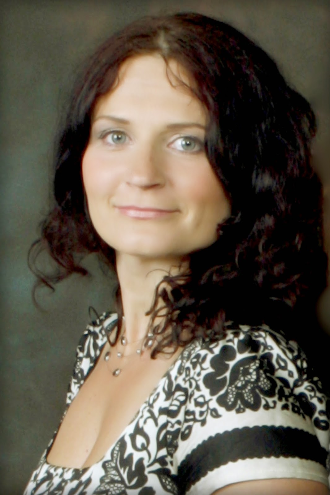 kontakt ~ ROLL agentuur