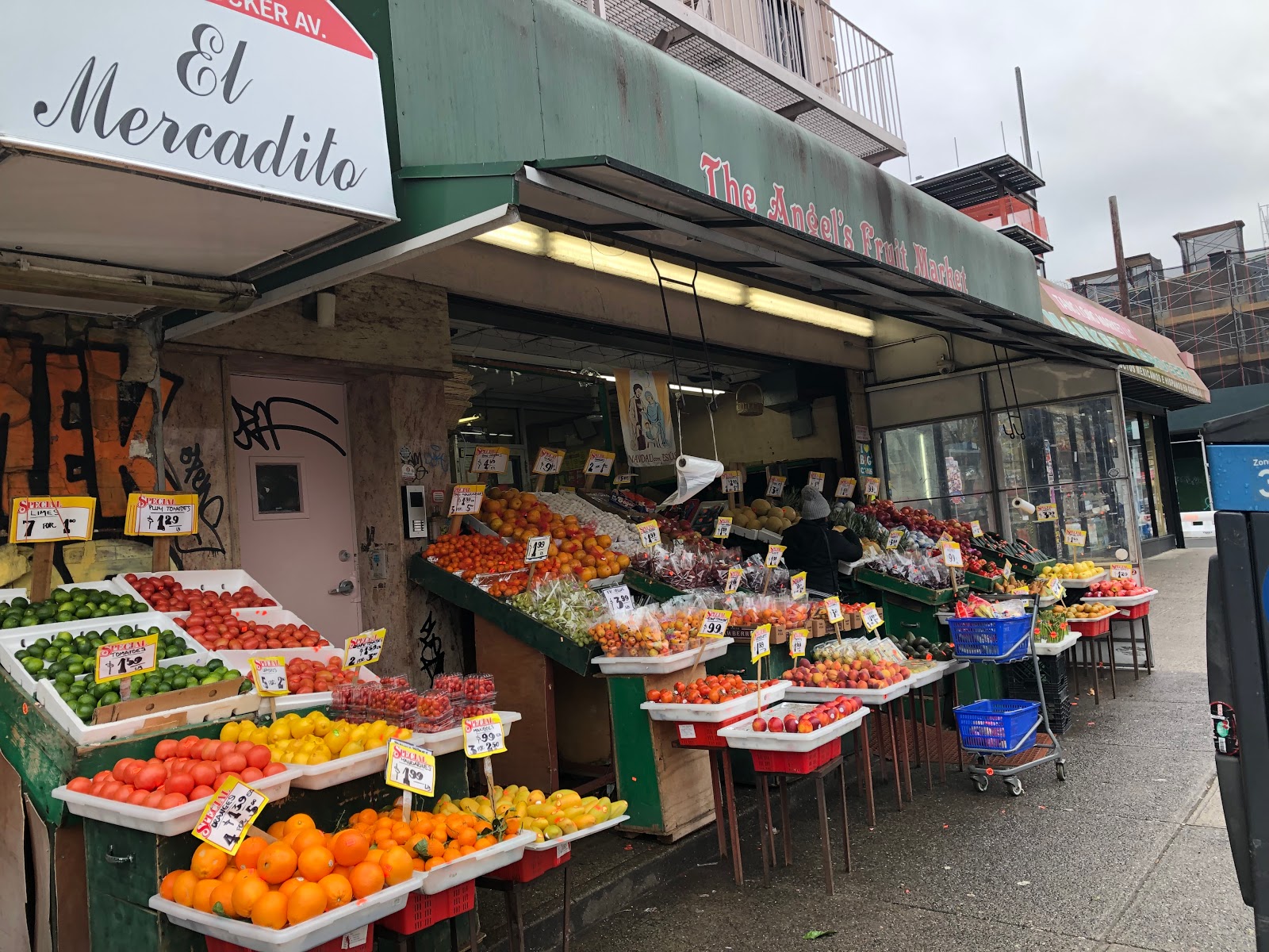 Snapshot: The Angel's Fruit Market - Bushwick, Brooklyn, NY