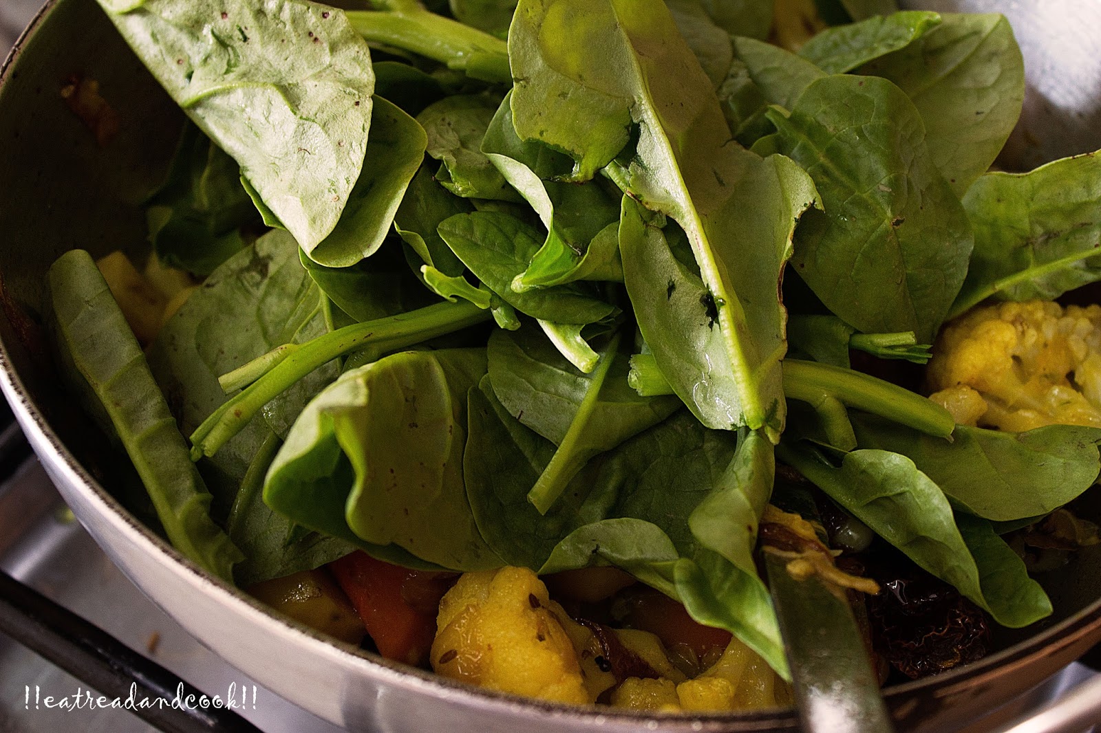 Chachra / Bengali Mixed Vegetable Curry with Fish Heads