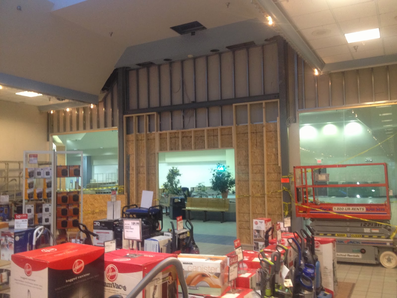 step off george: Shore Mall/Harbor Square EHT NJ [Boscovs Renovation]