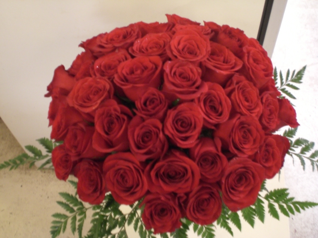 Montreal Fleuriste: roses rouge bouquet