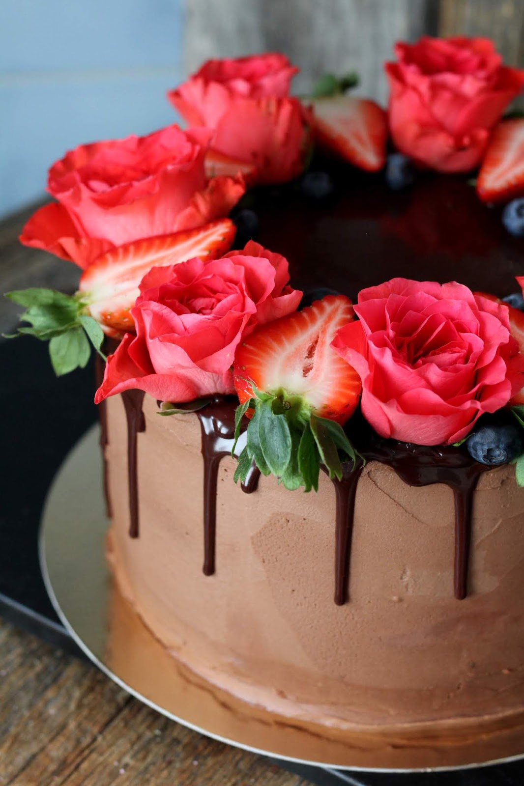 Kakkuviikarin vispailuja!: Suklaa-kirsikkakakku