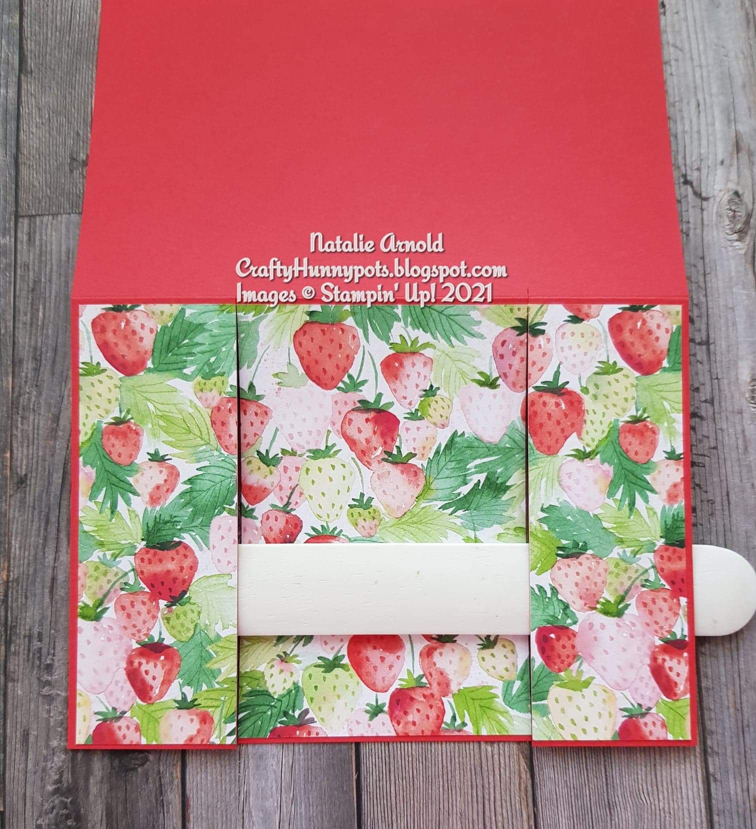 CraftyHunnypots: Fun fold hidden messages card - Berry delight