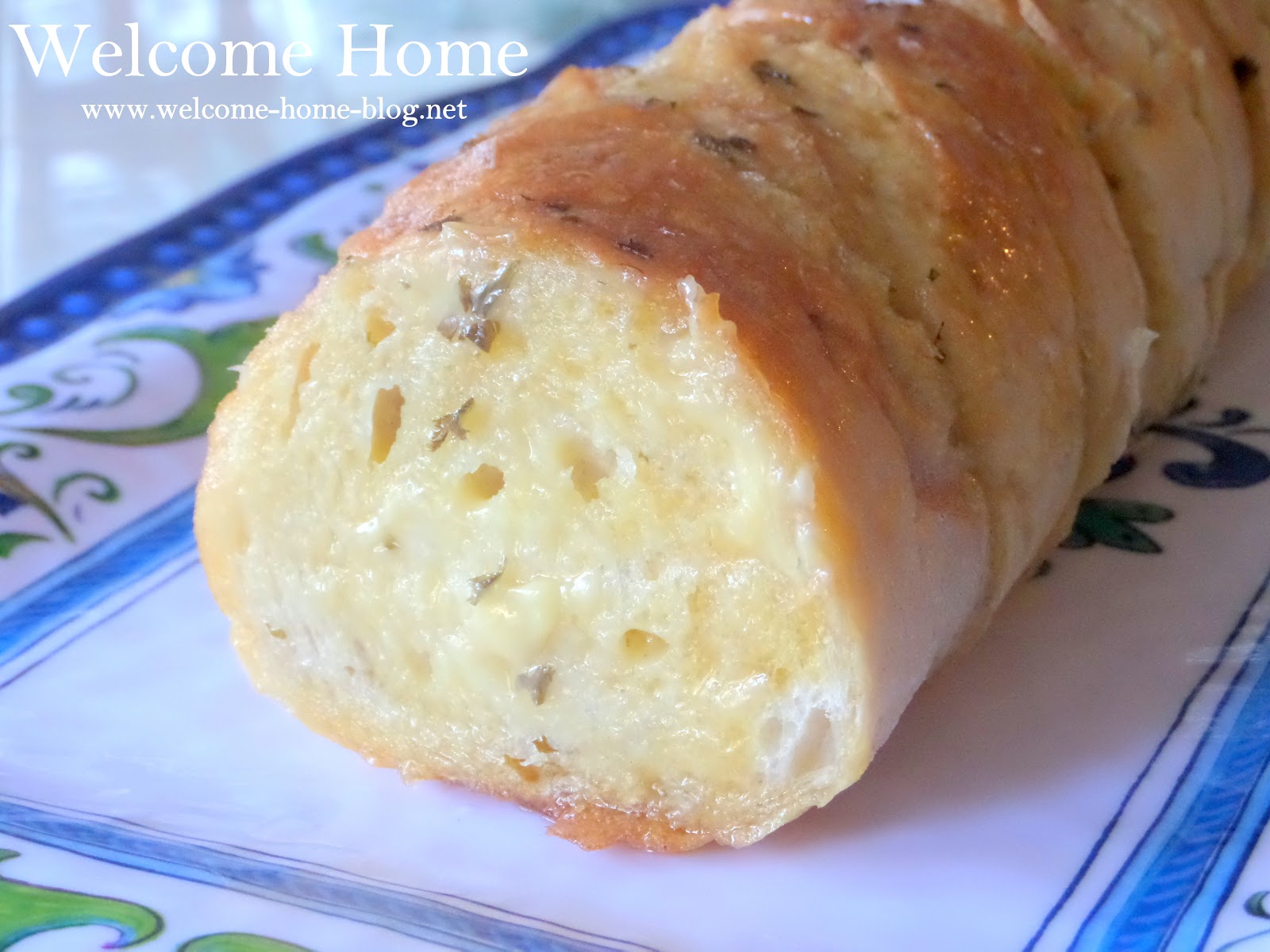 Welcome Home Blog: My Insanely Delicious Garlic Bread