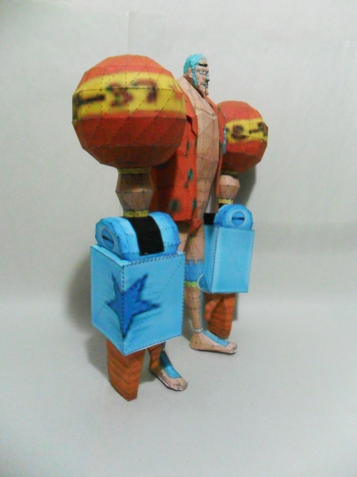 Paper & Craft: Franky New World assembled!