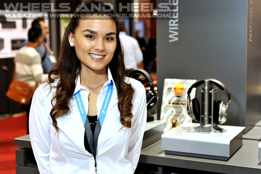 Natalie Bee and Other Awesome Models in 2012 CES!