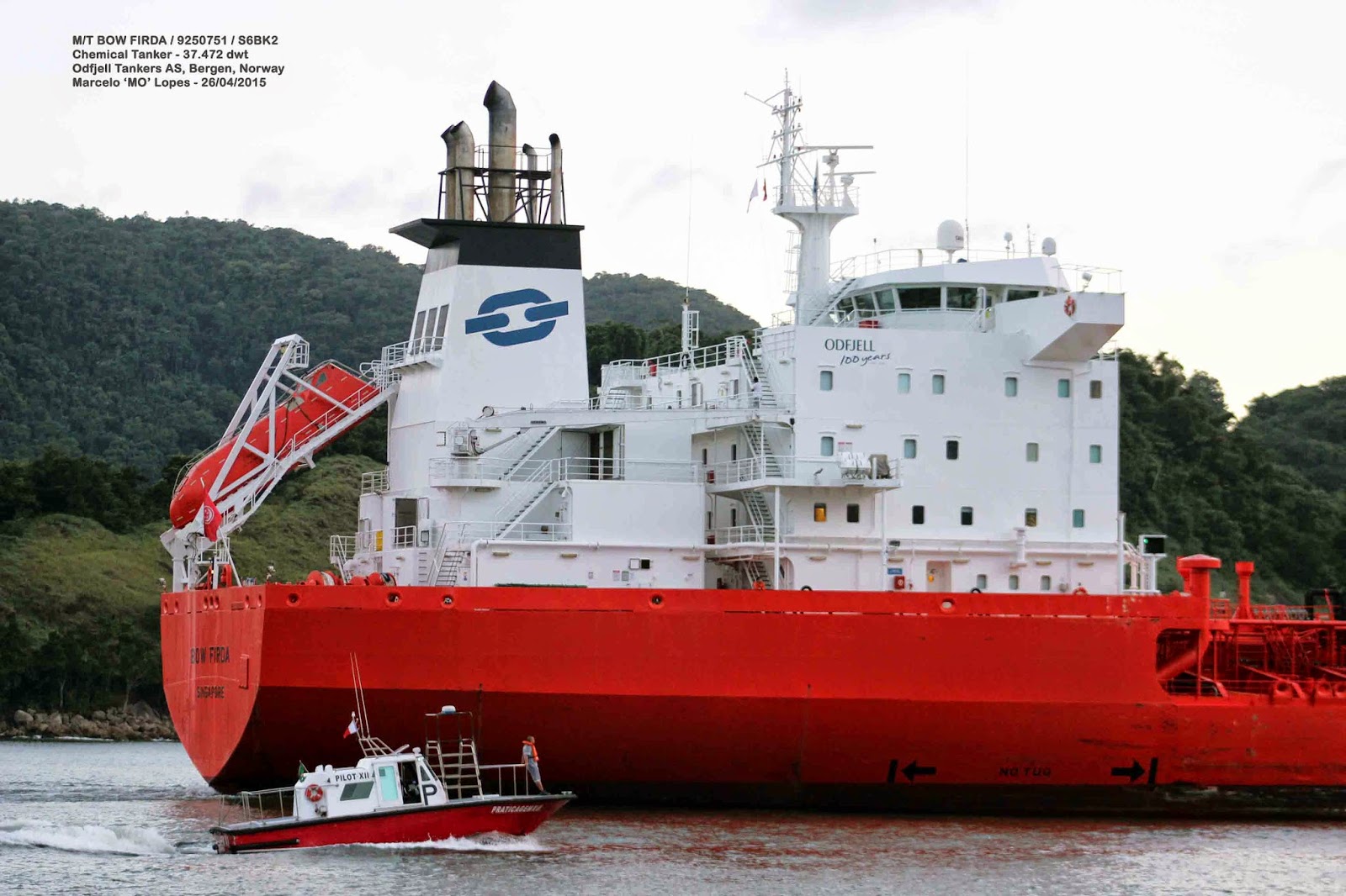 Santos Shiplovers: M/T Bow Firda / S6BK2 - Leaving Santos 26/04/2015