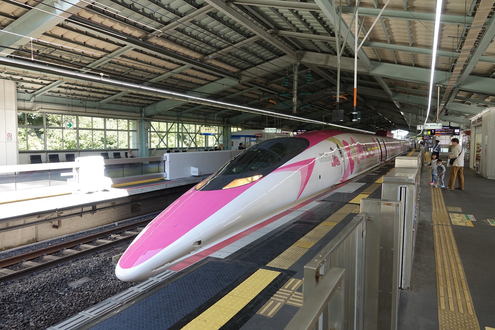 Blair's 鐵道攝影: JR西日本 新幹線500系 Hello Kitty新幹線特別列車(V2編組)