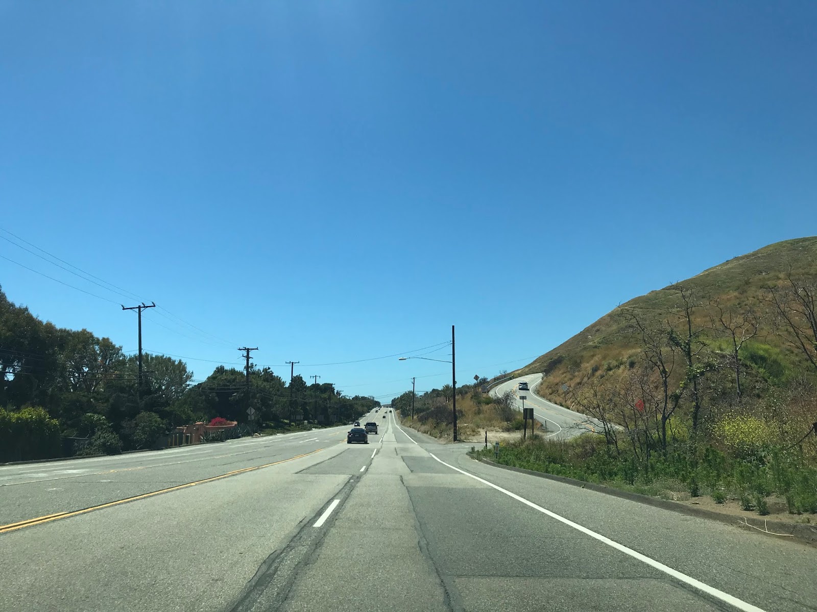 California State Route 23; Canyons, Surface Streets and Freeways