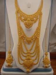 Women'sWorld: Gold Haram Sets