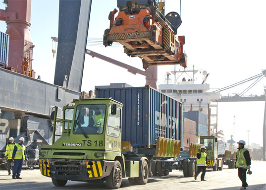 شركة كبيرة في مرسى الدار البيضاء متخصصة في ادارة محطة حاويات ومحطة ...