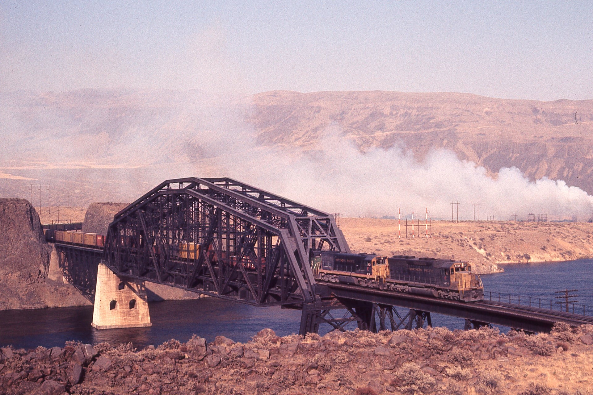 Big Bend Railroad History: BN Train At Rock Island Bridge