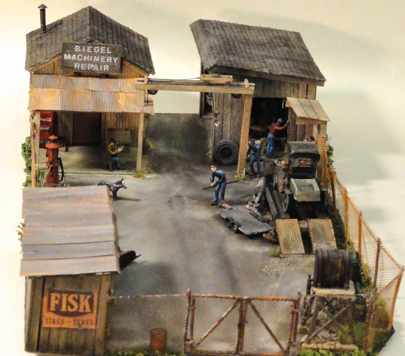 Model Railroad Minutiae: Machinery repair company completed