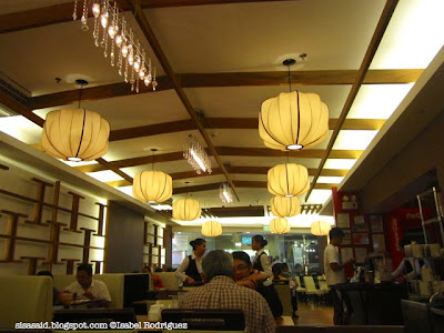Ring my Bell, Isabel: Shi Lin, Alabang Town Center