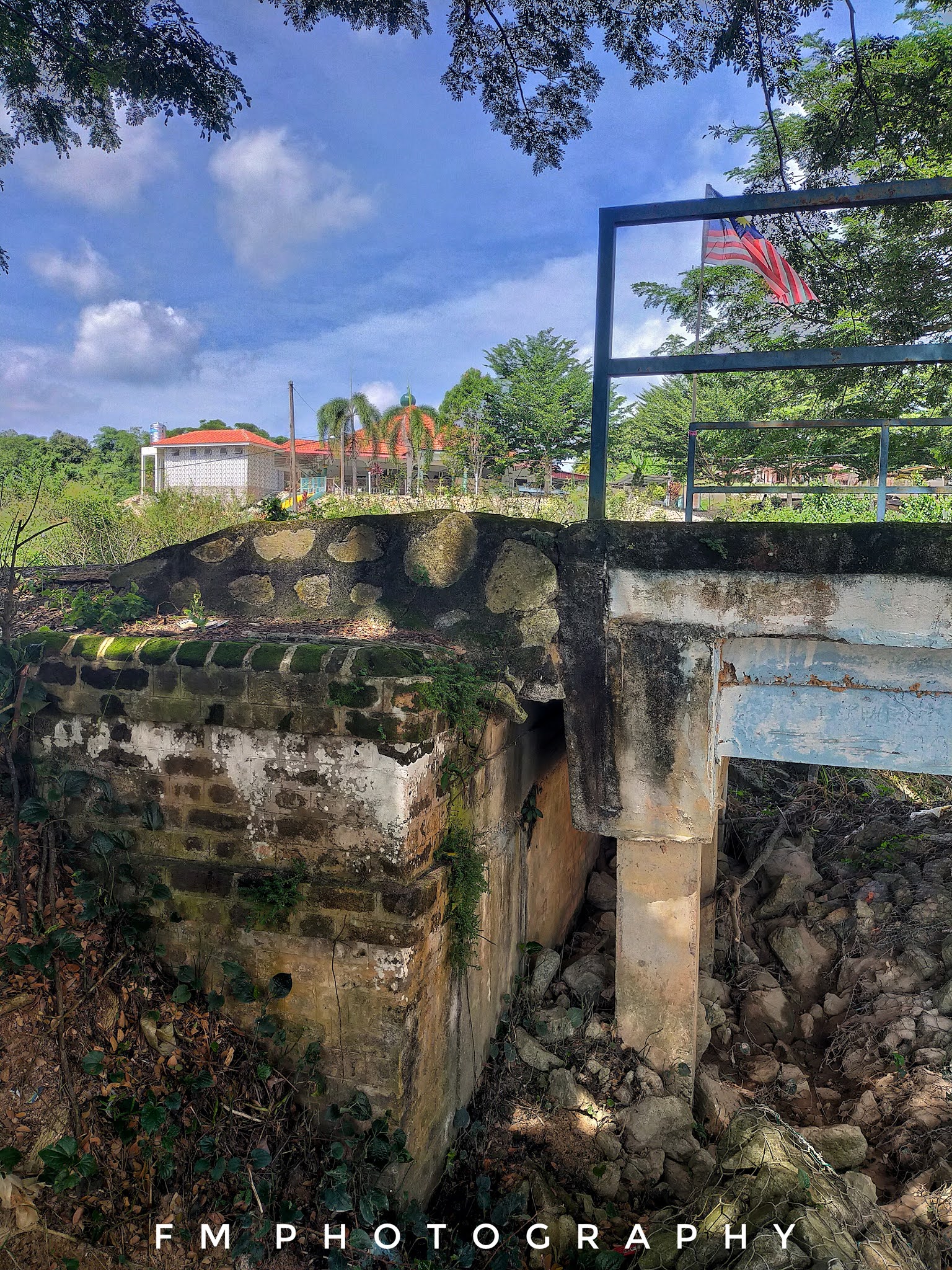 fairusmamat.com: PENCARIAN LANDASAN KERETAPI LAMA - MELAKA