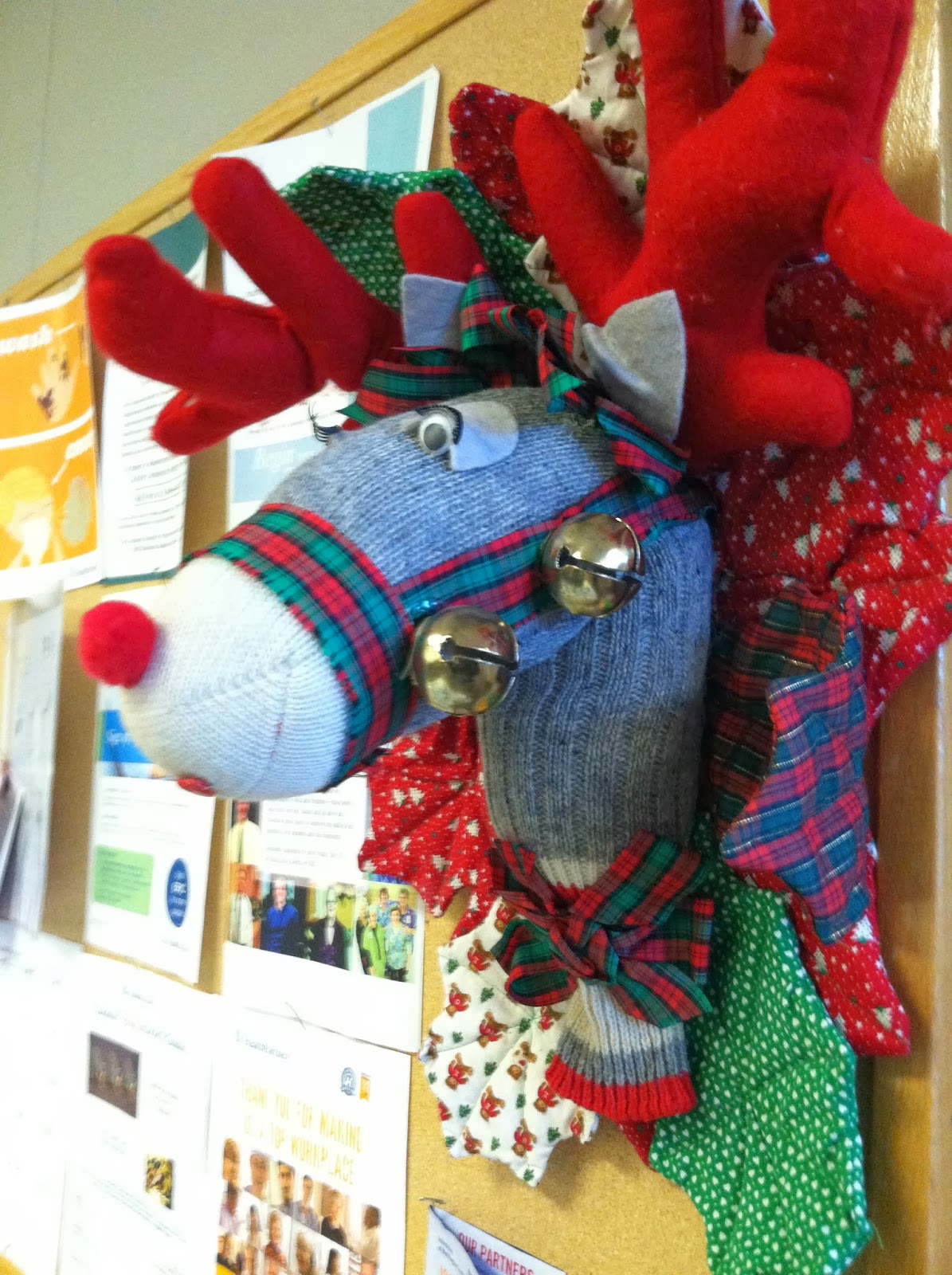 La Joie! Everyday Joy....: Sock Reindeer