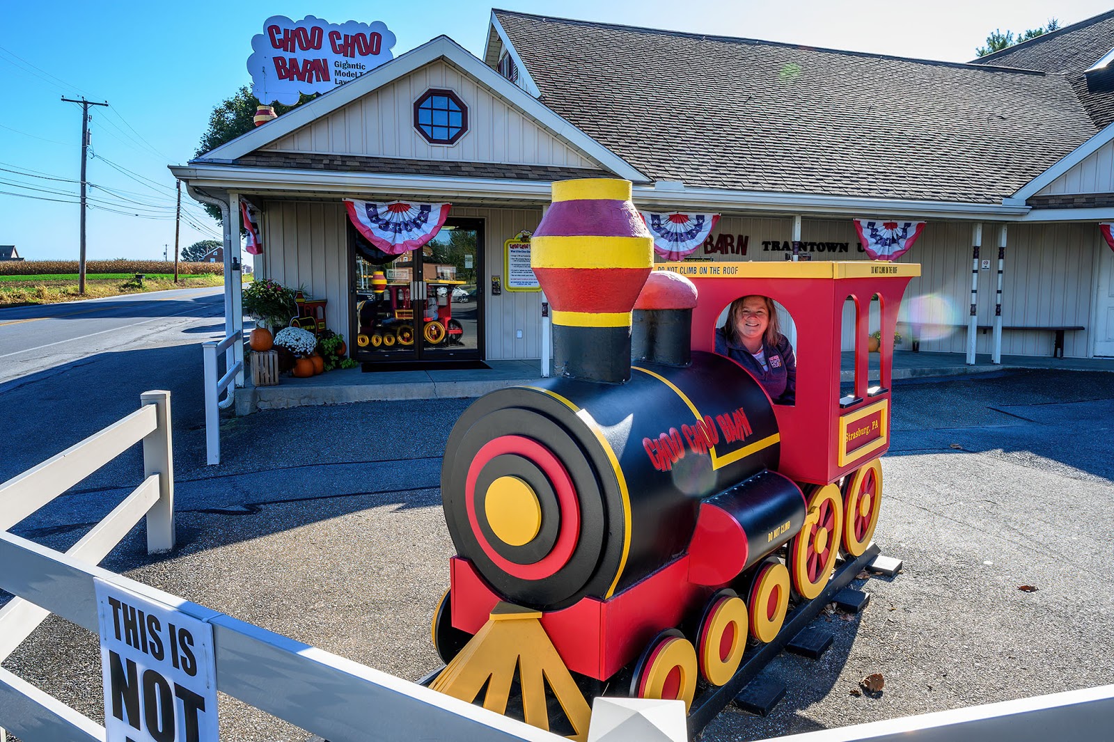 Bubba's Garage: Killing Time at the Choo Choo Barn