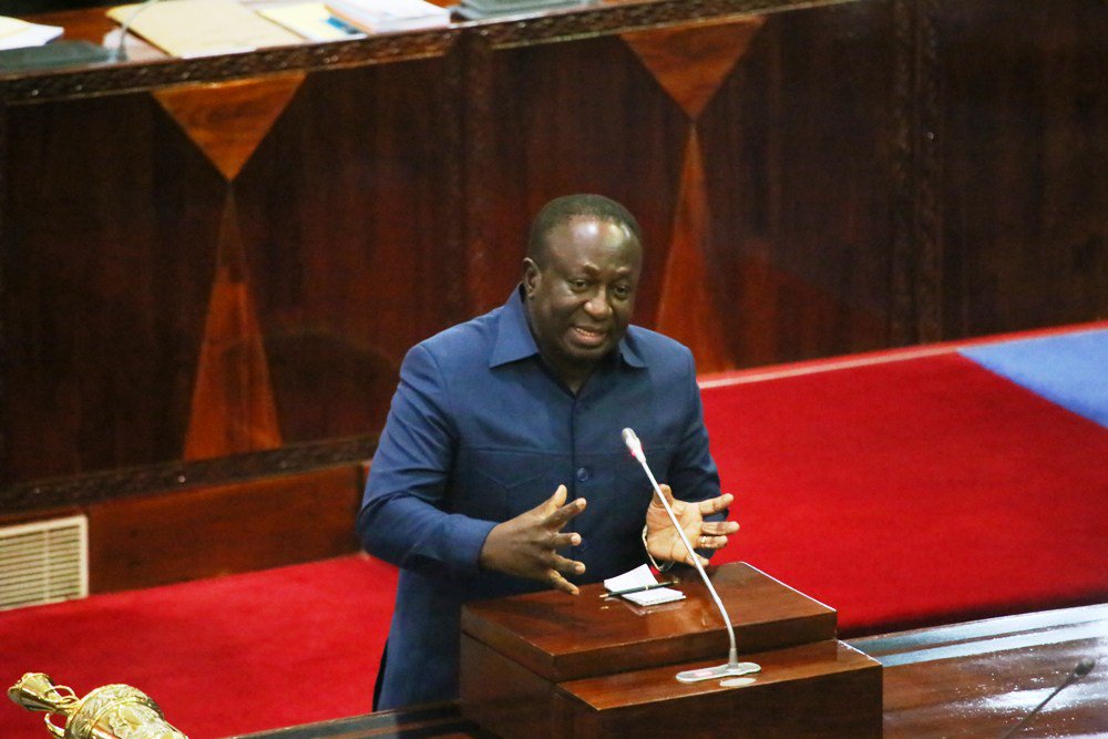 Mwakyembe awachamba wasanii | UDAKU SPECIAL