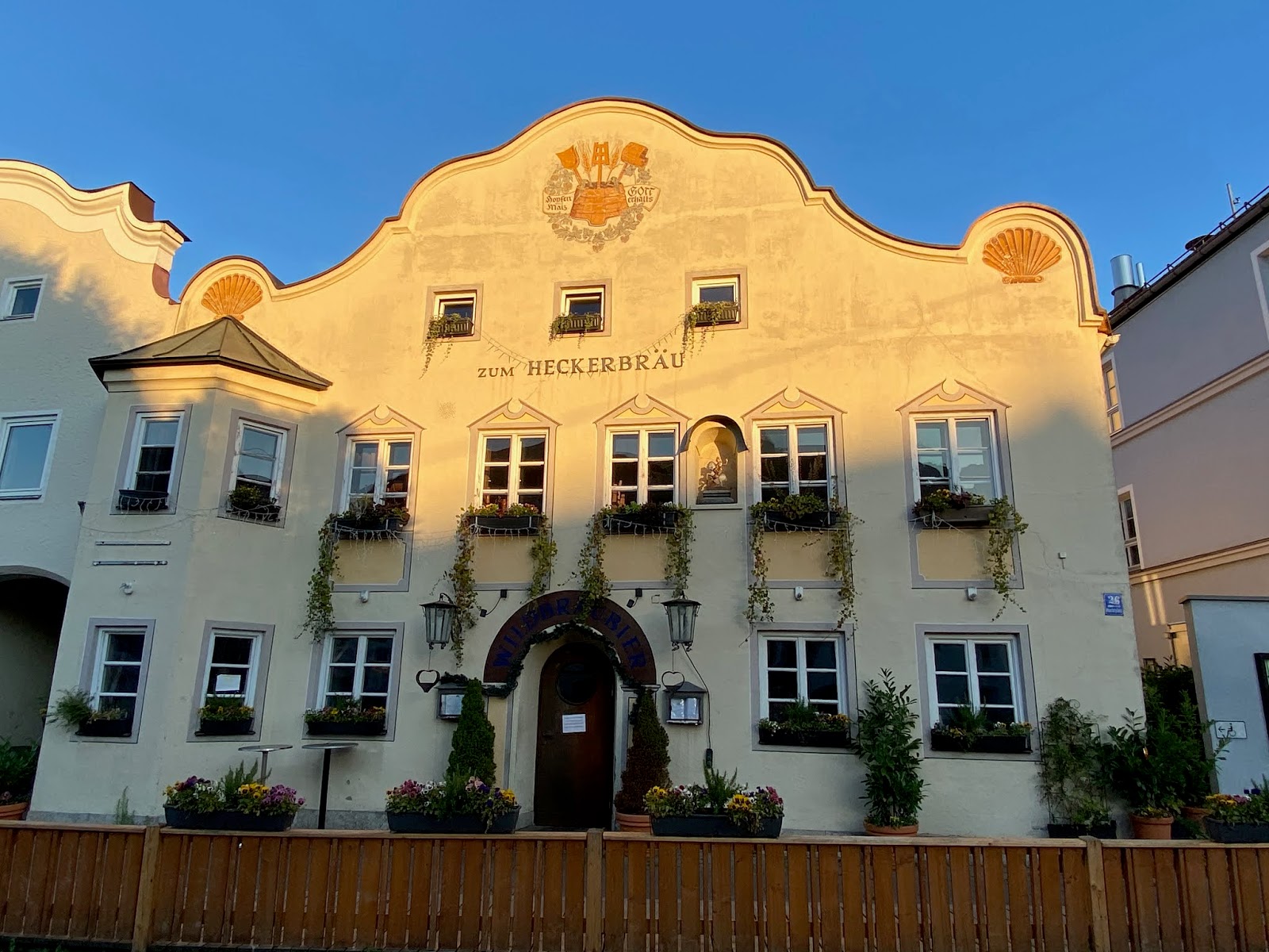 Travel Expeditions to Countries of the Planet Earth: Germany - Grafing