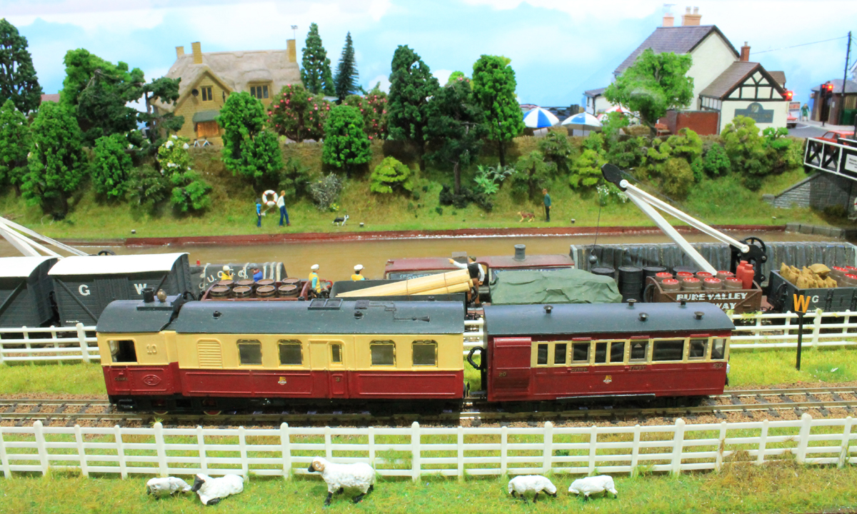 HADARFORD: Steam Railcar and Brake/Observation Coach