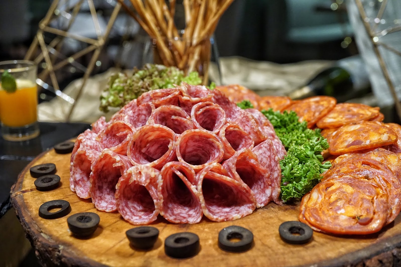 What Mary Loves: The Common Good Launches Lunch Sets